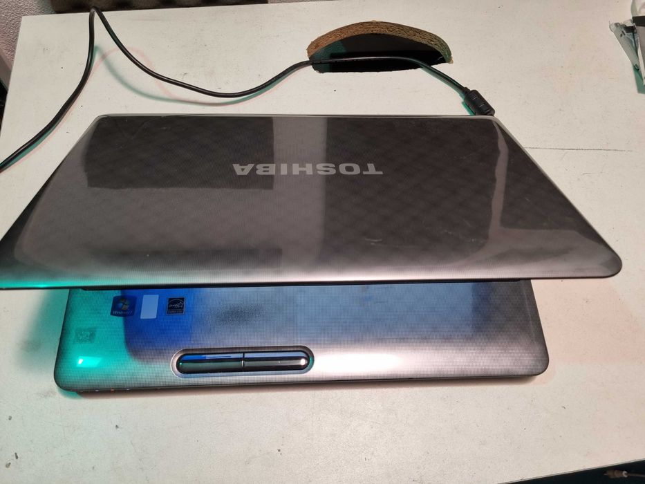 Laptop 15.4 Toshiba Sattelite L755D stare foarte buna Arad • OLX.ro