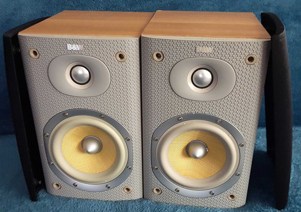 PRET REDUS -> boxe monitoare Hi-Fi Bowers & Wilkins B&W DM600 S3 ...