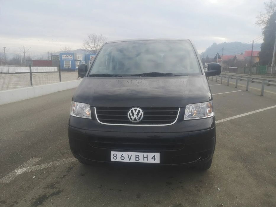 Volkswagen Transporter t5 Volkswagen t5 6 locuri extra lung AC Onesti • OLX.ro