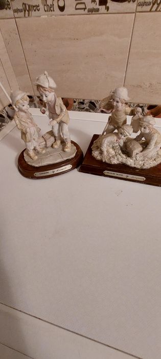 Ornamente bibelouri vechi din Arad • OLX.ro