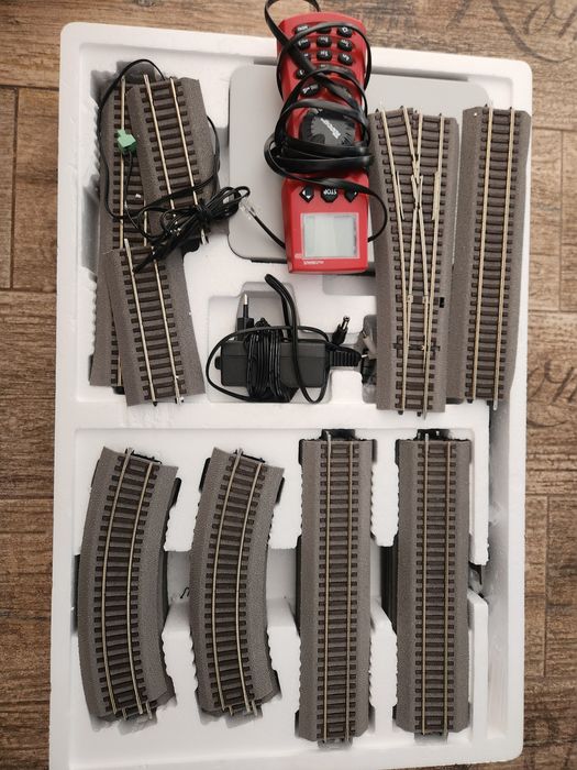 Statie z21 roco trenulet electric circuit sine terasament scara HO ...