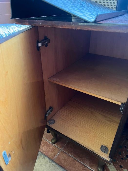 Birou vechi lemn stare buna Bucuresti Sectorul 3 • OLX.ro