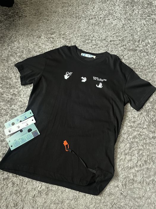 Tricou off white Cluj-Napoca • OLX.ro