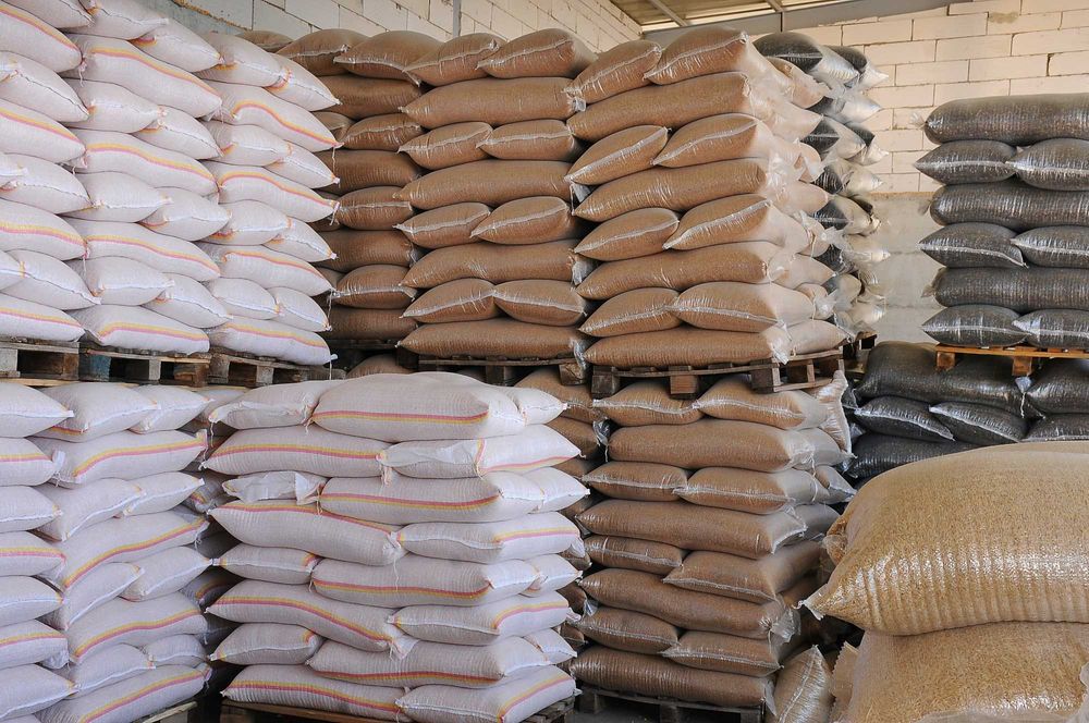 Cereale vrac/sac Porumb TarateGrau Floare Grau Orz Ovaz Mazare Amestec ...