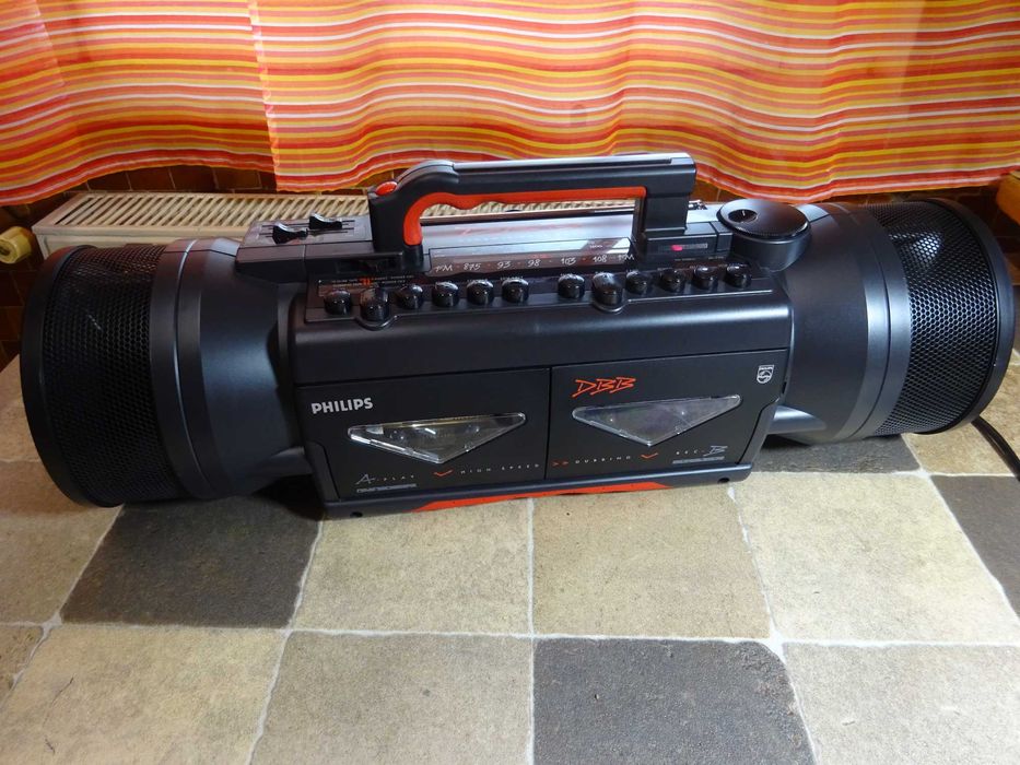 Radio casetofon retro /Boombox DBB Philips AW 7192 Campulung • OLX.ro