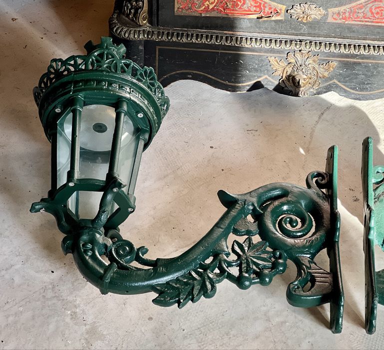 Felinar de exterior din Fontă – Stil Baroc Cristian • OLX.ro