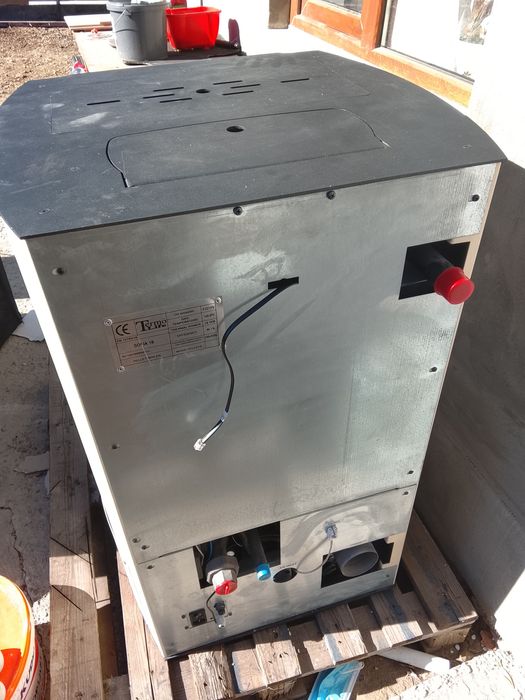 Termosemineu Sofia pe peleți 24kw Fierbinti-Targ • OLX.ro