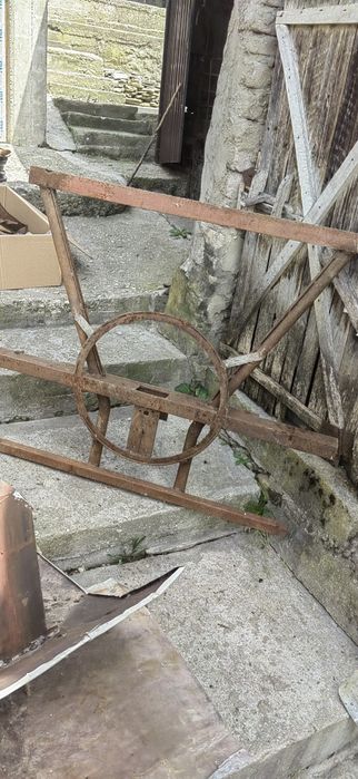 Piese necesare pentru o căruță de tractor Brebu • OLX.ro