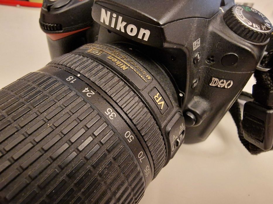 Aparat photo DSLR Nikon D90 Voluntari • OLX.ro