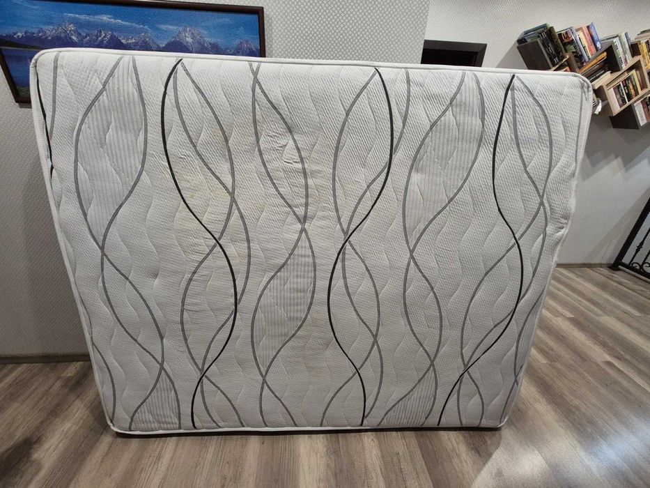 Еднолицев матрак 164/190 гр. Търговище Запад 1 • OLX.bg