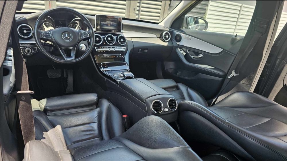 Mercedes-Benz C-Klass 2.0 Plug-In Hybrid Brasov • OLX.ro