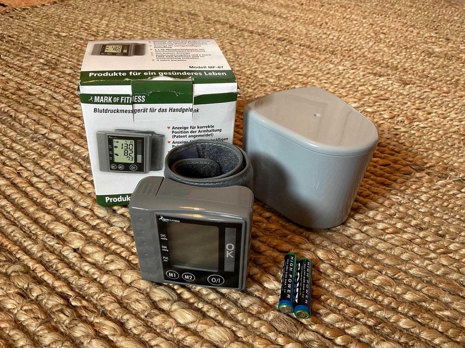 Апарат за измерване на кръвното налягане за китка гр Велико Търново Варуша • Olx Bg