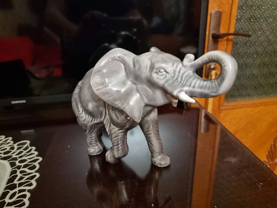 Bibelouri anii 1970, 1980 Iasi • OLX.ro