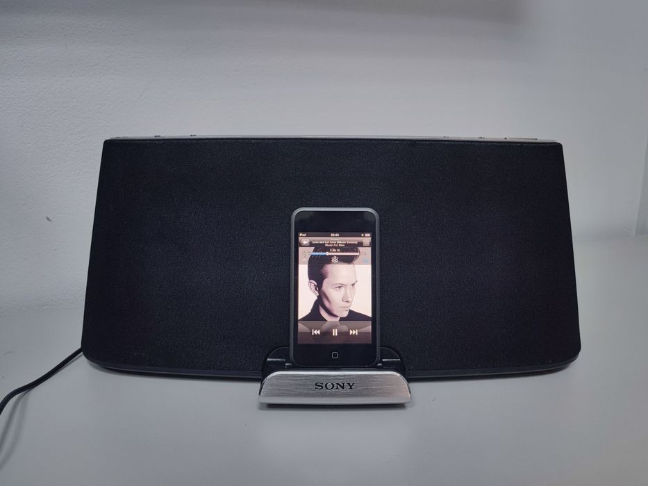 Boxa Sony RDP-XA700iP sistem audio iPod Aux 60W 8 ohmi 2xwoofer 1xsubw ...