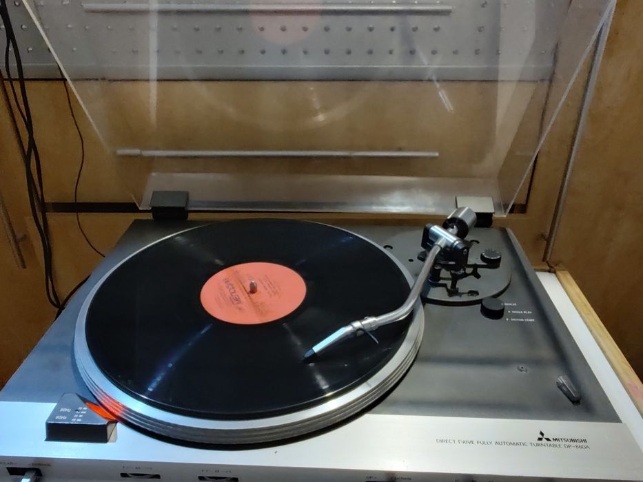 Pick-up turntable direct drive Mitsubishi DP-86DA Brasov • OLX.ro