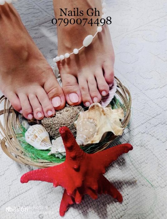 Manechiura / Pedichiura orice model, deplasare și la domiciliu ...