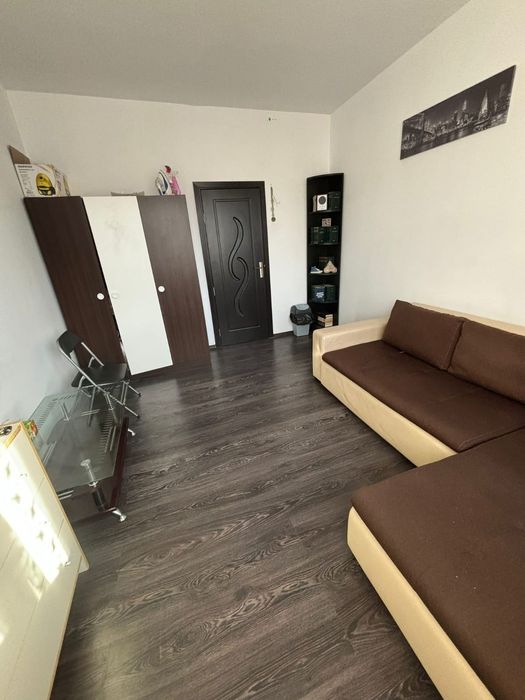 Vând Garsoniera Zona Bila-Far Constanta • OLX.ro
