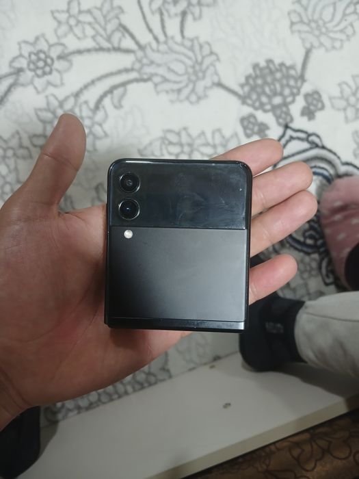 Galaxy z flip 3 xolati yangidek: 3 000 000 сум - Мобильные телефоны ...