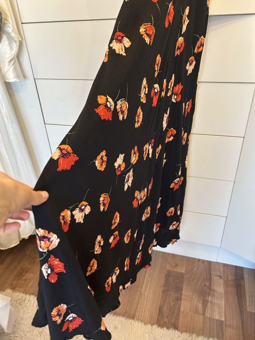 Rochie midi Zara XS vascoza Brasov • OLX.ro