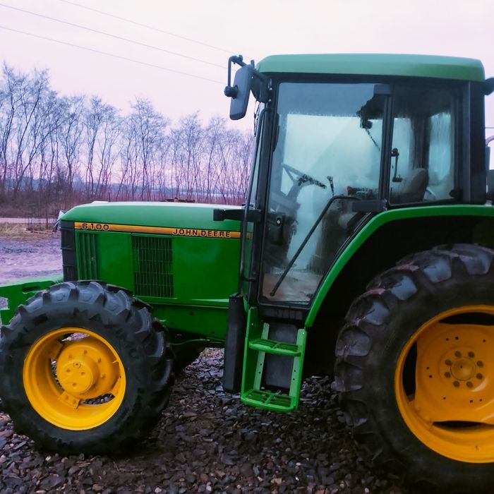 John Deere 6100 85 cp Satu Mare • OLX.ro