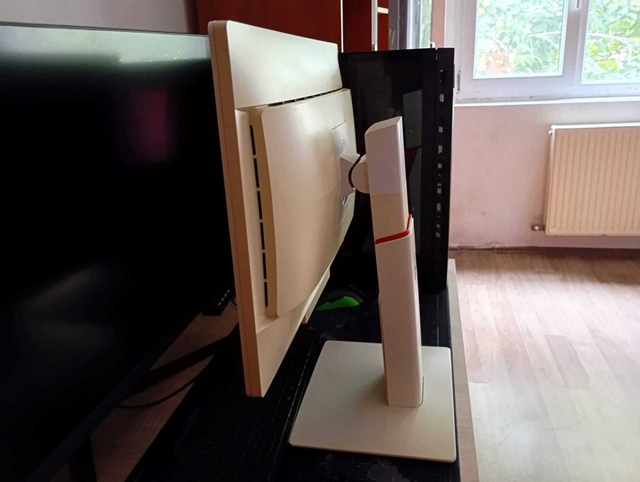 Monitor Gaming Wide LED Fujitsu B22W-7 22'' boxe incorporate Arad • OLX.ro