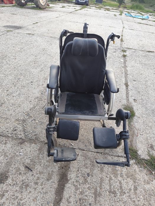 Scaun cu rotile pentru handicap,cu reglaj Stana • OLX.ro