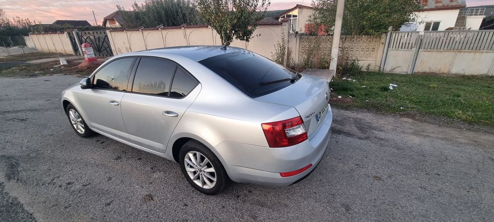 Skoda Octavia 2.0 DSG Craiova • OLX.ro