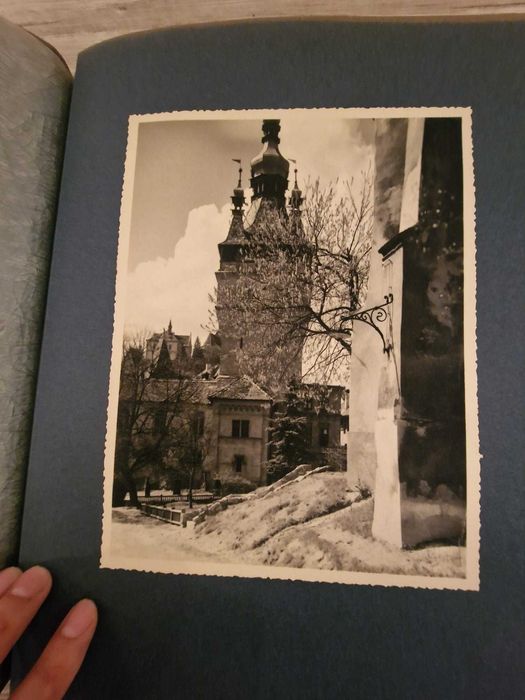 Album O.N.T. / anul 1937 / cu 38 de fotografii / Arhitect Alex. Petit ...
