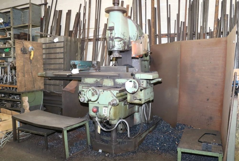 Masina freza metal universala tos 5 fus fu prelucrari metalice frezare ...