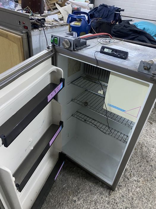 Frigider rulota/autorulota pe gaz Stana • OLX.ro