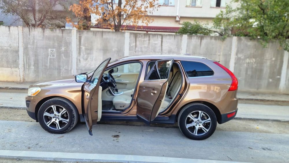 Volvo XC 60 Volvo XC 60, 2.4 Diesel, 2011, 215.747 km, 163 CP, automată ...