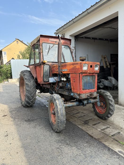 Tractor U650 Fenis • OLX.ro