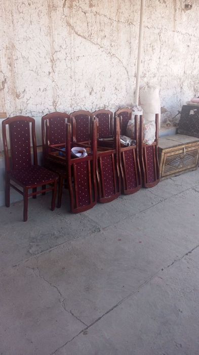 10 ta stul 400.000 ming soʻm stenka 650.000: 1 050 000 сум - Мебель для гостиной Ташкент на Olx