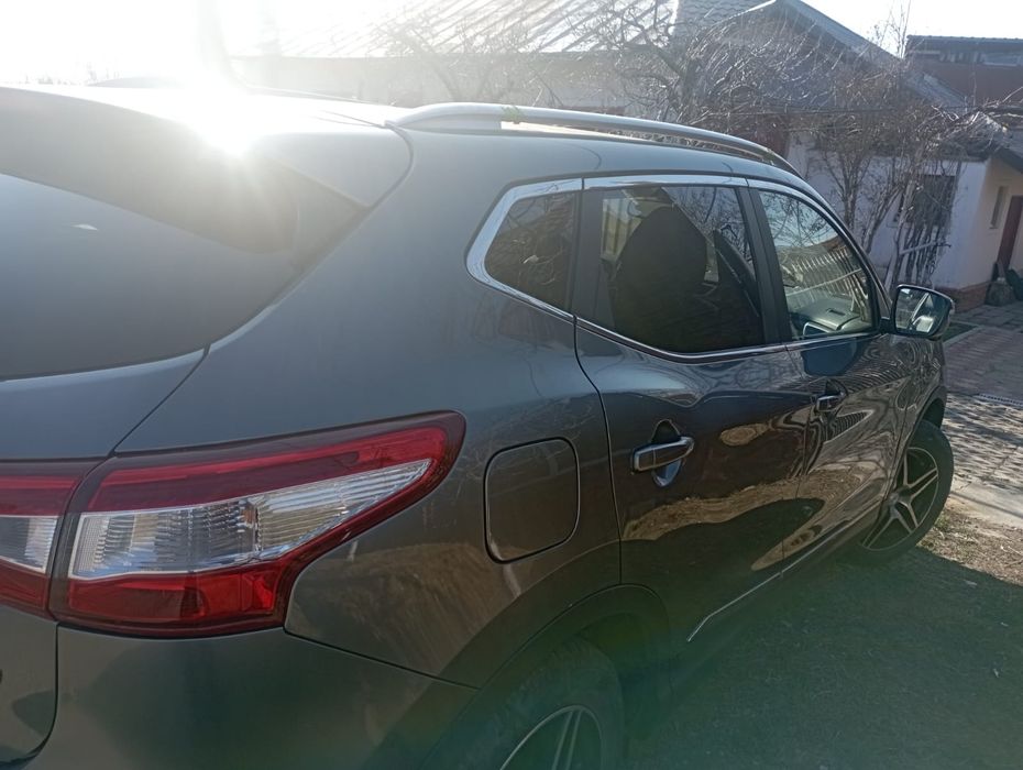 Nissan Qashqai 1.6 dci 131 cp 2014 Tekna Ploiesti • OLX.ro