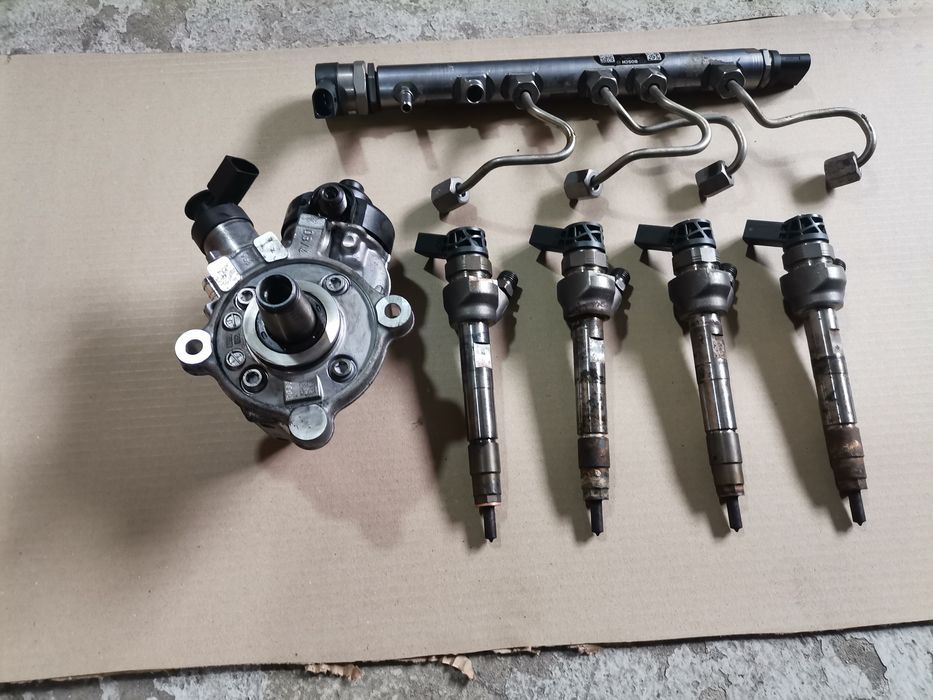 Kit injectie injector pompă rampa Bmw n47 1.6 d 116cp Campina • OLX.ro