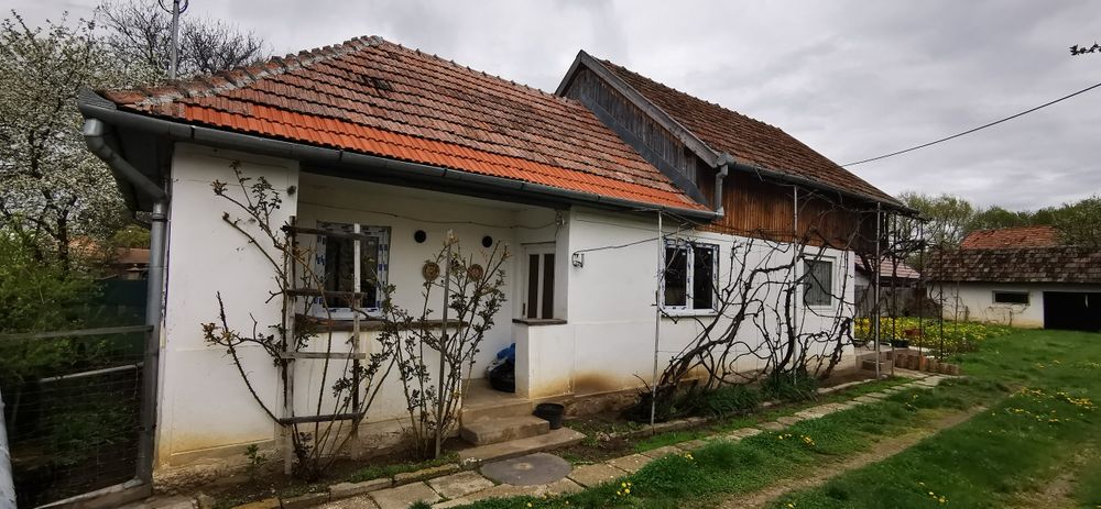 I N V E S T I T I E ! Casă cu garaj UZUFRUCT VIAGER- Haszon élvezet ...