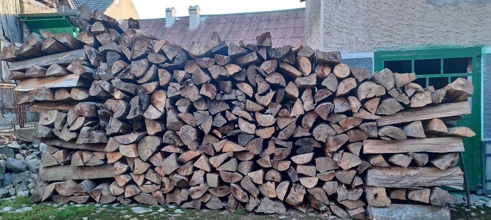 Lemne de foc uscate . Rupea • OLX.ro