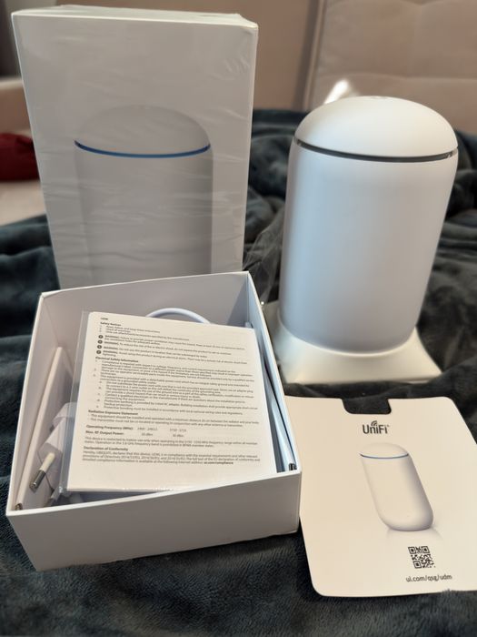 Router wireless ubiquiti udm dream machine Iasi • OLX.ro