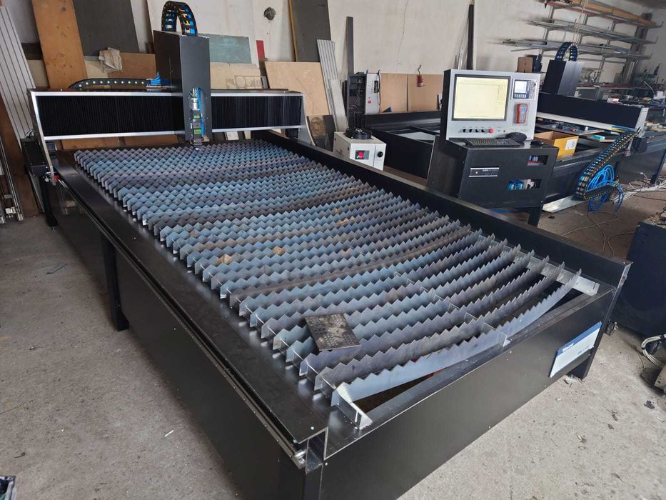 CNC Fiber Laser taiere metale Pitesti • OLX.ro