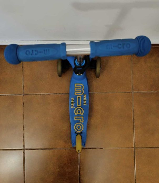 Trotineta Mini Micro Deluxe Ocean pliabil Bucuresti Sectorul 6 • OLX.ro