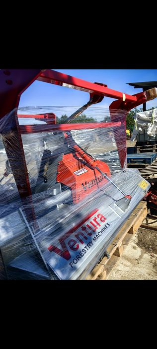 Tocător bobcat hidraulic tocător forestier tractor freza forestiera ...