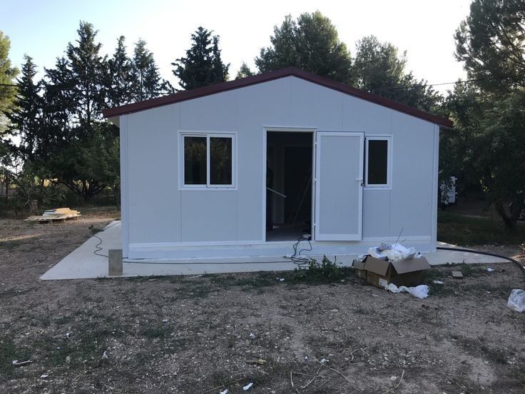 Construim case modulare pe structura metalica și panouri Sandwich Indi ...