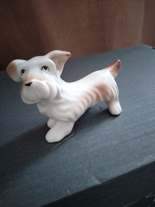 Bibelouri vechi, animale Ploiesti • OLX.ro