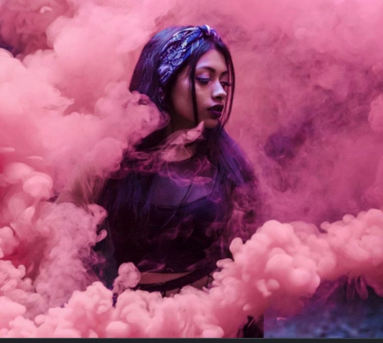 Fumigene colorate torte stadion Bucuresti Sectorul 2 • OLX.ro