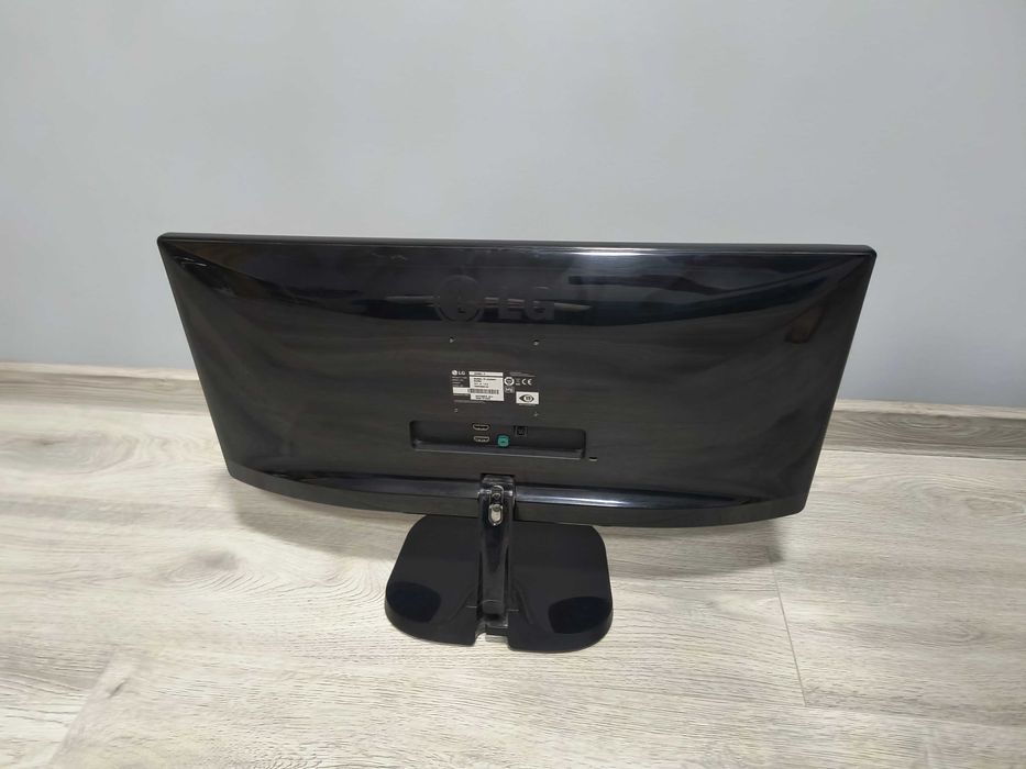 Vand Monitor LG 25" Padureni • OLX.ro