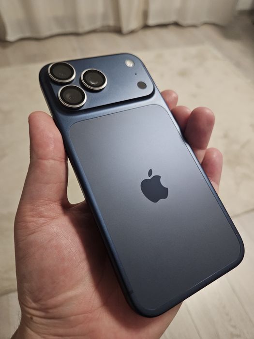IPhone 17 Pro Max - 512GB - Deep Blue Bucuresti Sectorul 6 • OLX.ro
