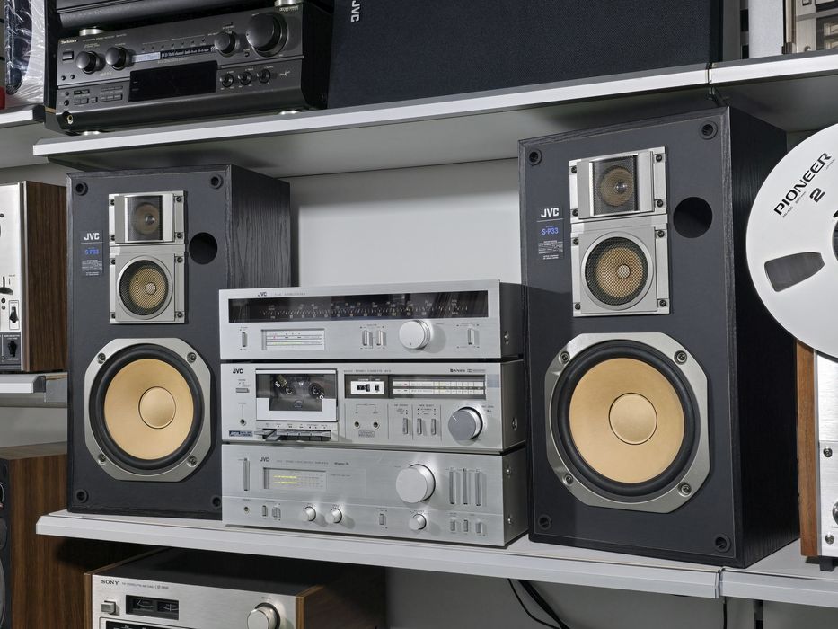 Linie audio JVC, amplificator a-x1, tuner tx-1L,deck KD-D2, boxe S-P33 ...