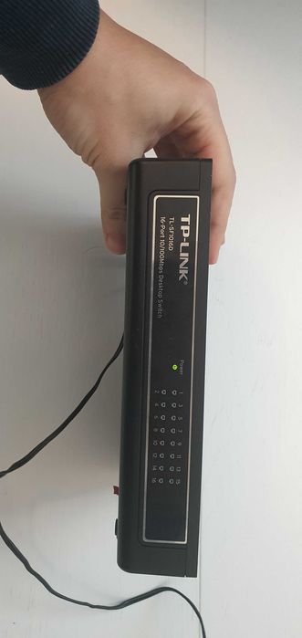 Router Switch TP-Link TD-W8970 SF1016D Huawei AR201 Bucuresti Sectorul ...