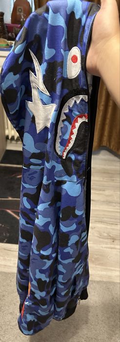 Vand hanorac bape Ploiesti • OLX.ro