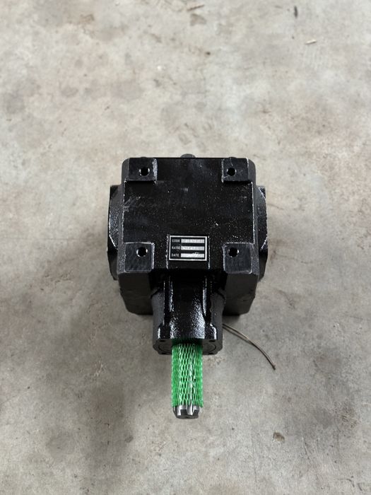 Grup/Reductor Freza Bomet Nou Poienita • OLX.ro